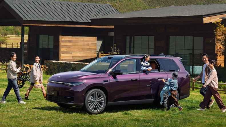 Leapmotor Launches Updated 2026 C16 Electric SUV with Enhanced Features